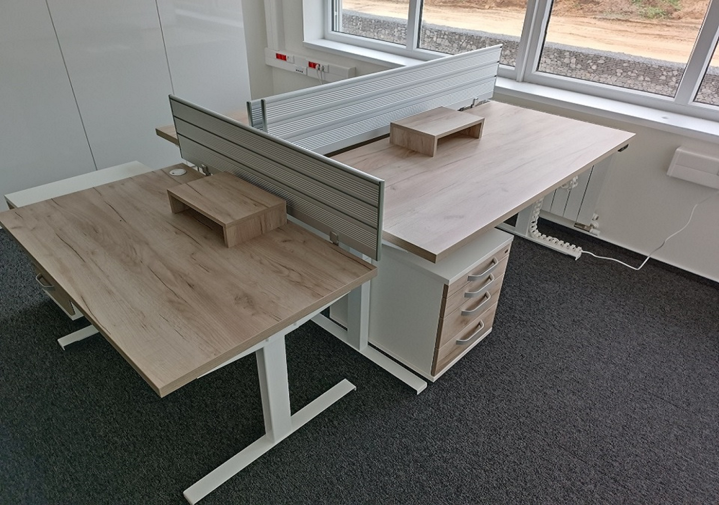 DeskTherapy D2+ Linak - kompletní realizace - Pracuj zdravě
